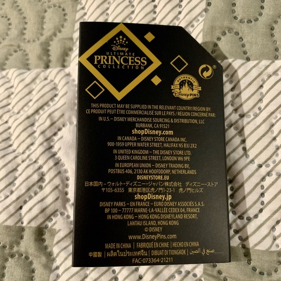 Disney | Other | Disney Designer Princess Collection Snow White Pin ...